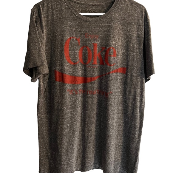 Coca Cola | Tops | Cocacola Grey Short Sleeve Graphic Tshirt L | Poshmark